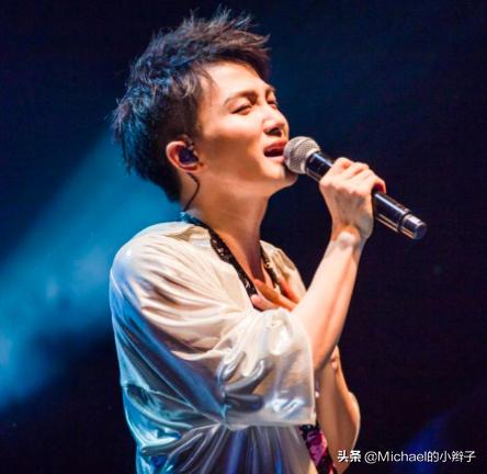Chinese male singer, who has the widest range?A super singer with four ...