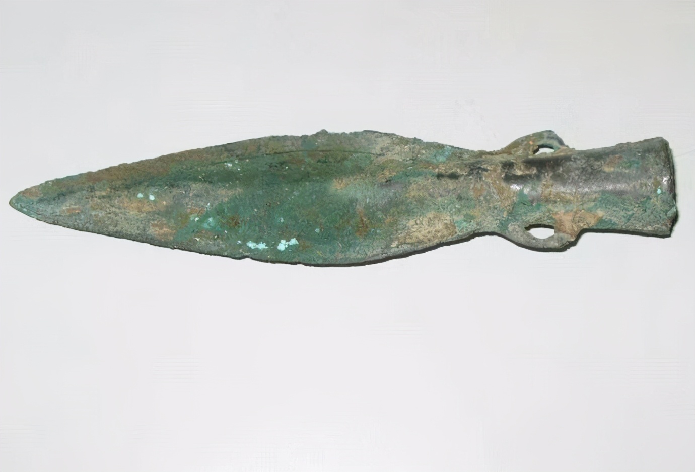 What is the development process of the cold weapon era? What are the ...