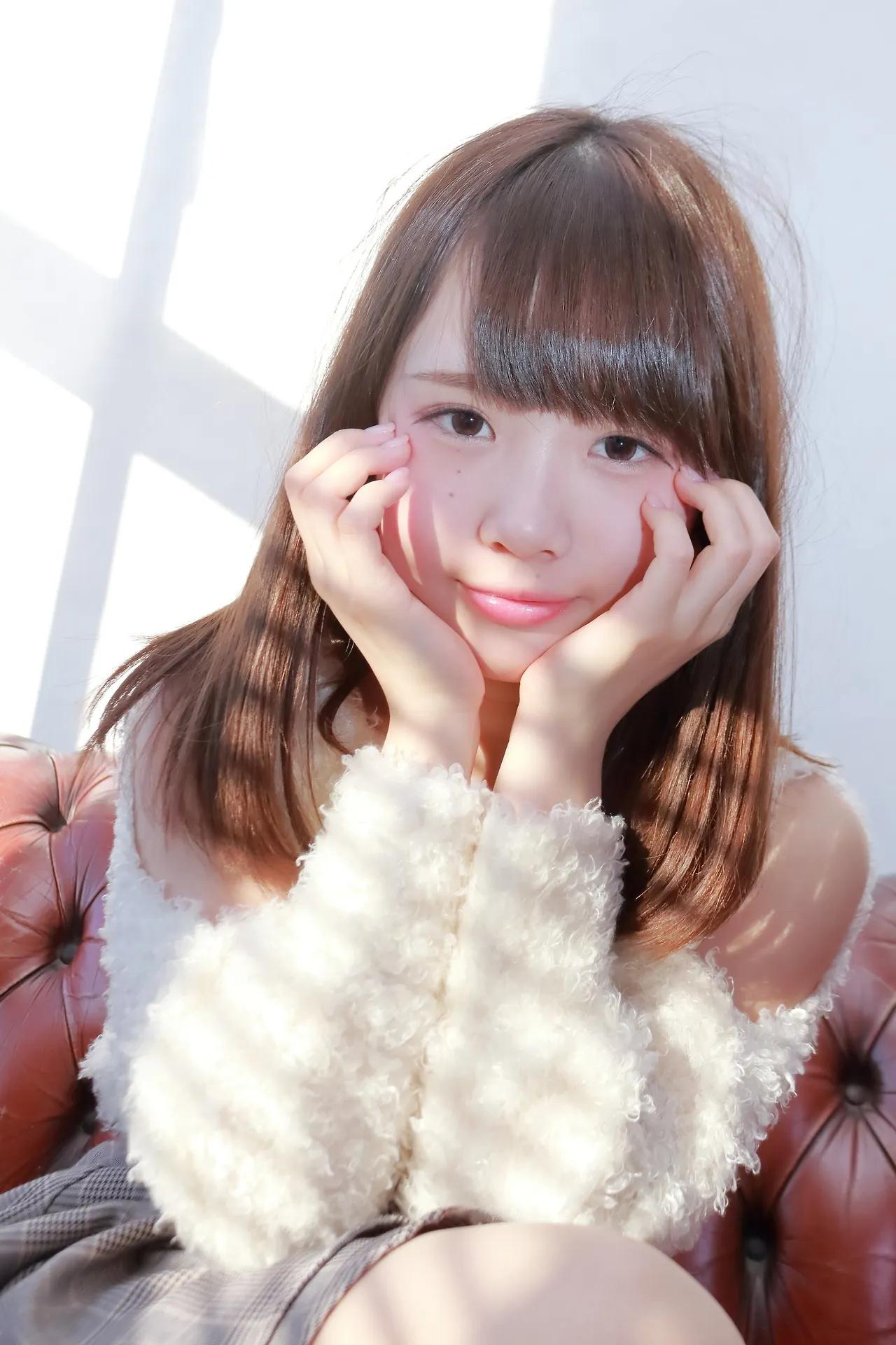 Amase Otowa has a new picture posted in Kyoto, and fans ask if this is ...