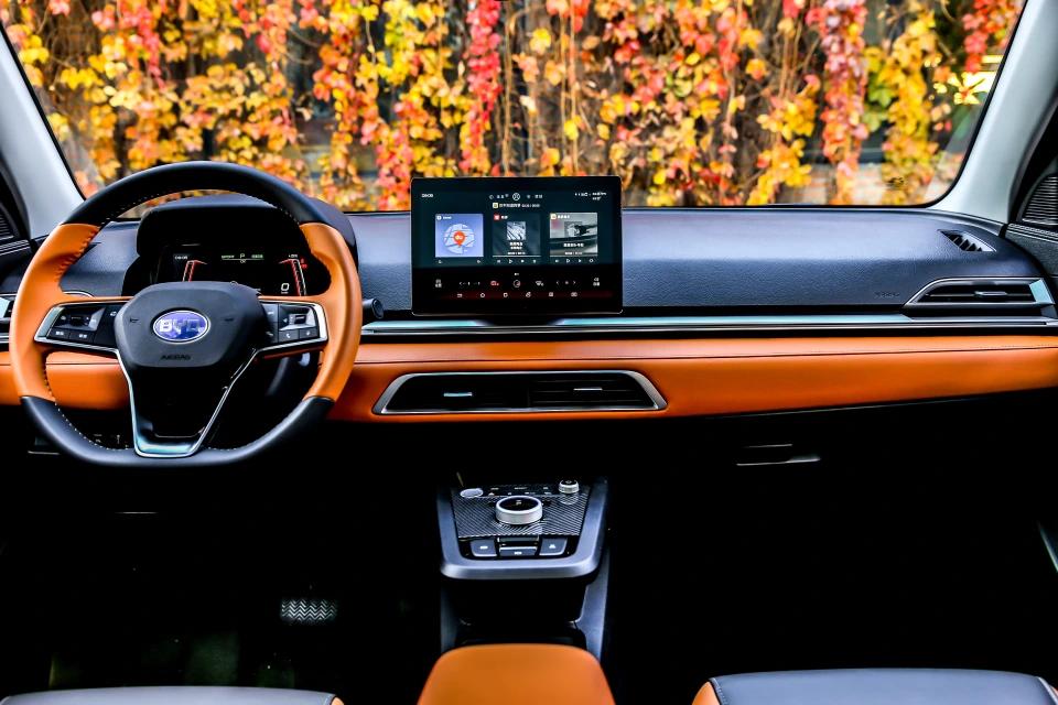 Safety guidelines for driving in rainy days must be get!BYD e2 protects ...