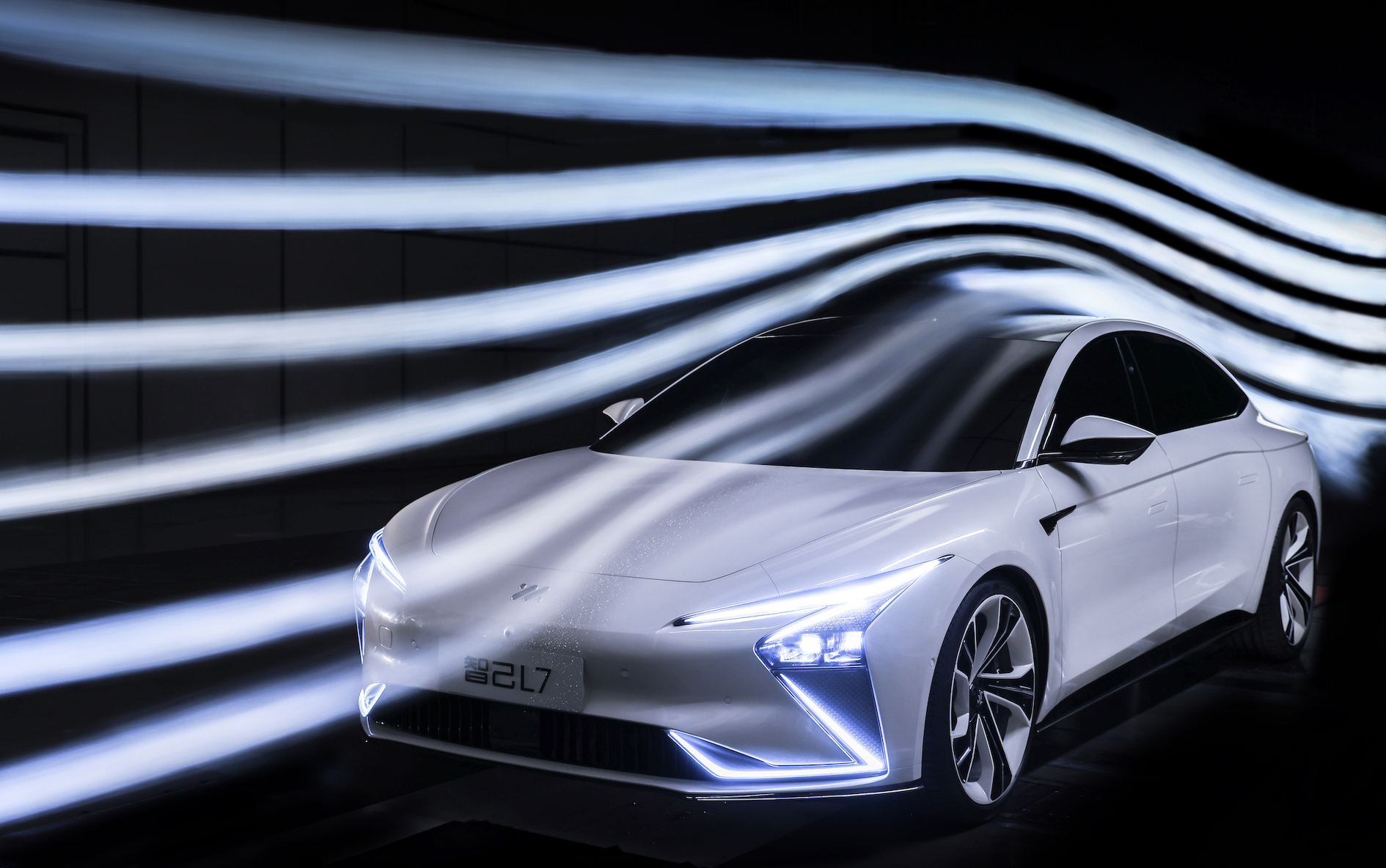 "Original Stone Valley" goes online, Zhiji Auto opens the era of user ...