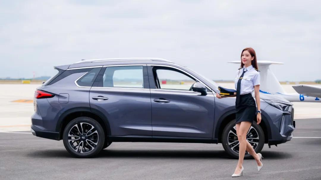 Super-sensing interactive smart cockpit, a bit of Versailles - iNEWS