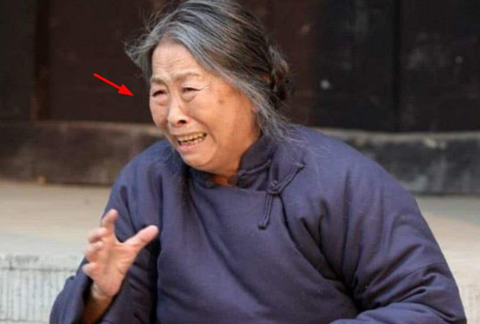 "Chou Niang" was a schoolgirl when he was young? I thought it was a ...