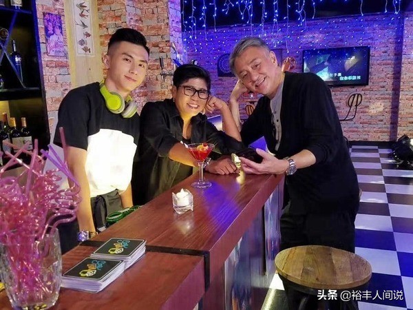 Congratulations!The well-known singer Hei Mei has successfully ...