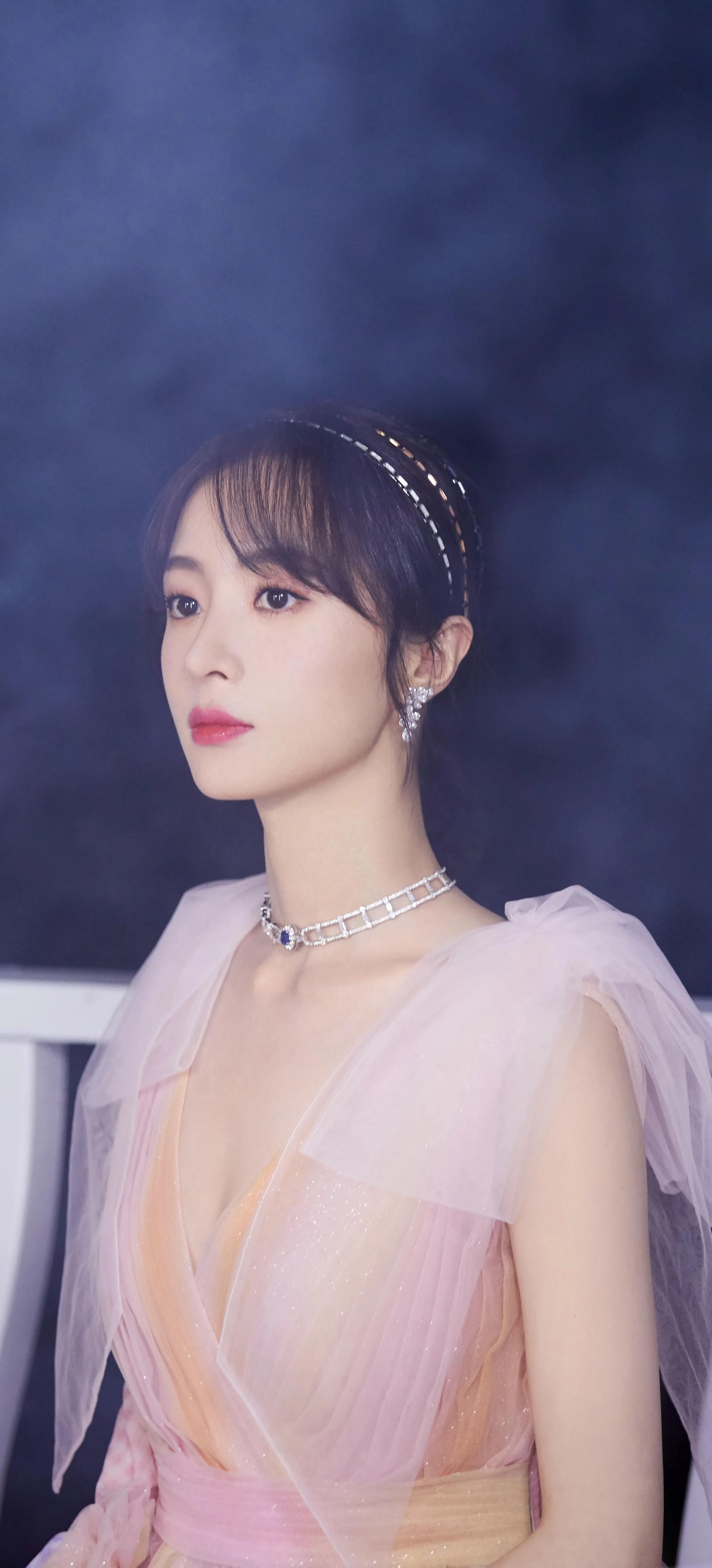 Favorite Wallpapers 159 of Hu Bingqing - iNEWS