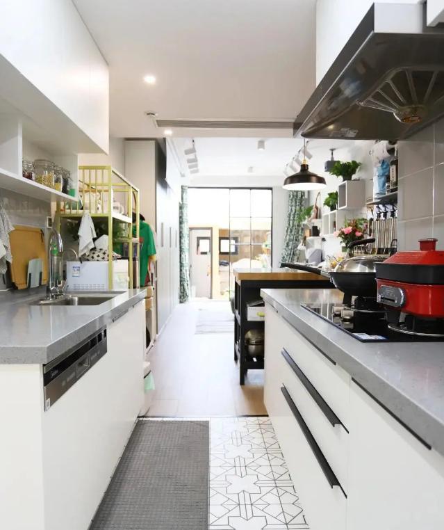 55 square meters small apartment, living in a family of three do not ...