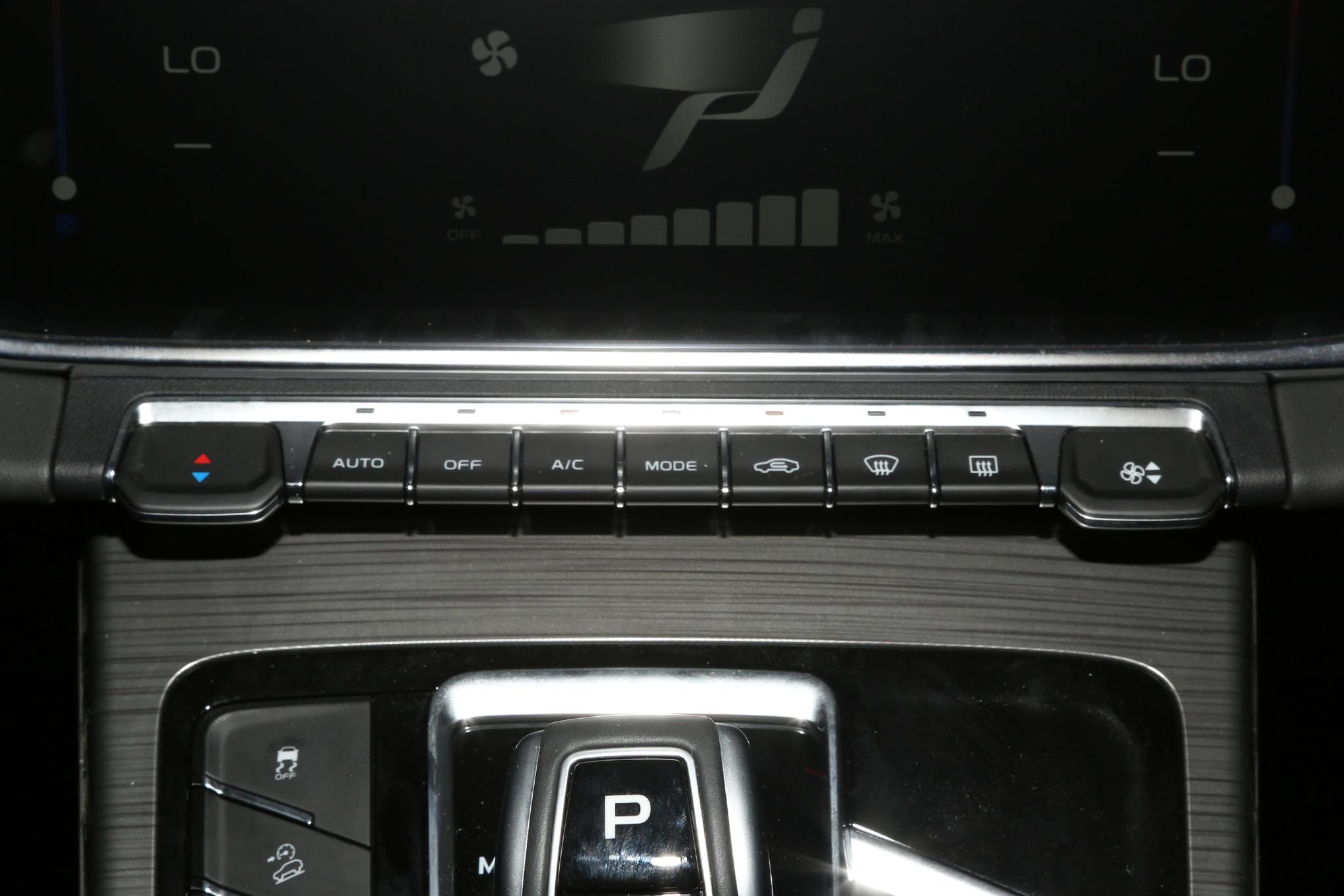 China's most weird model, pickup crossover SUV——Geely Remote FX - iNEWS