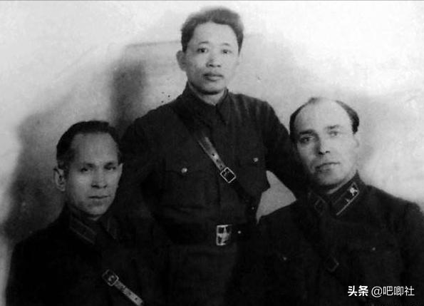 Liu Yalou went to the Northeast Democratic Alliance Army as the chief ...