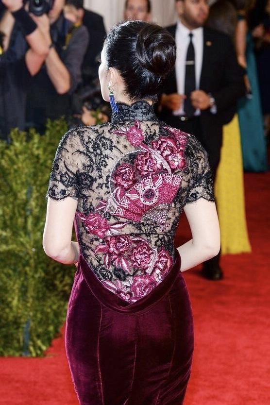 The most beautiful is Gong Li wearing a cheongsam dress, with noble ...