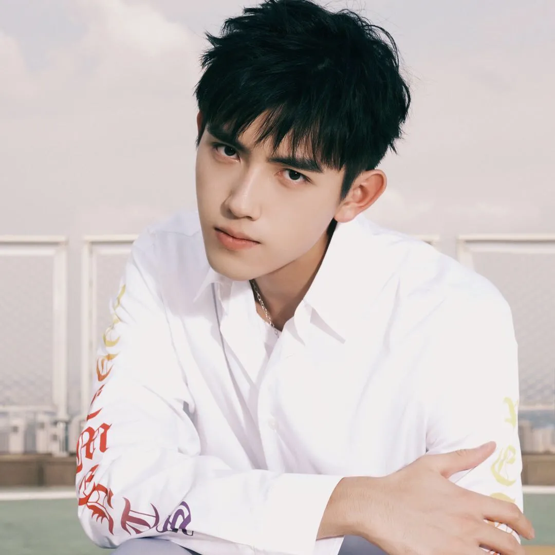 Little gossip, Gong Jun and Wu Yifan, Chen Feiyu, Yang Zi - iNEWS