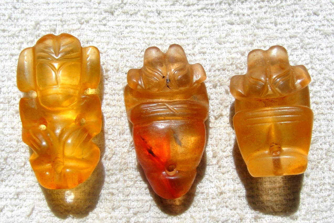 The Hongshan cultural jade ware collected by Xiaogong Inner Mongolia is ...