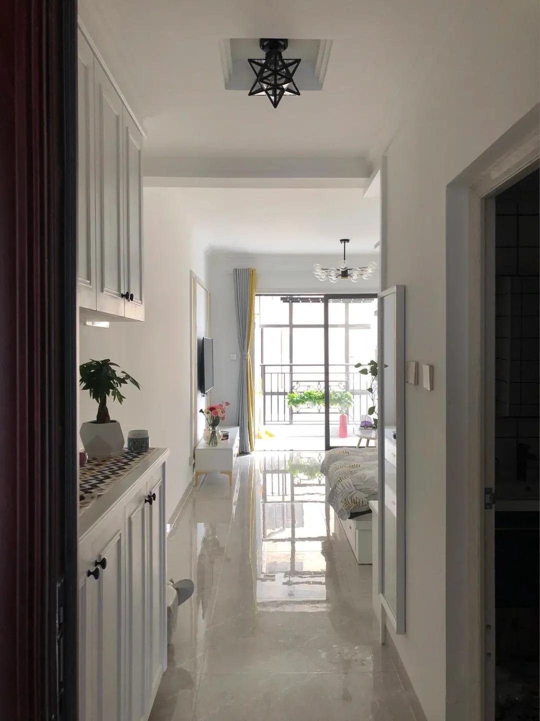 37 square meters small apartment, shared living room and bedroom ...