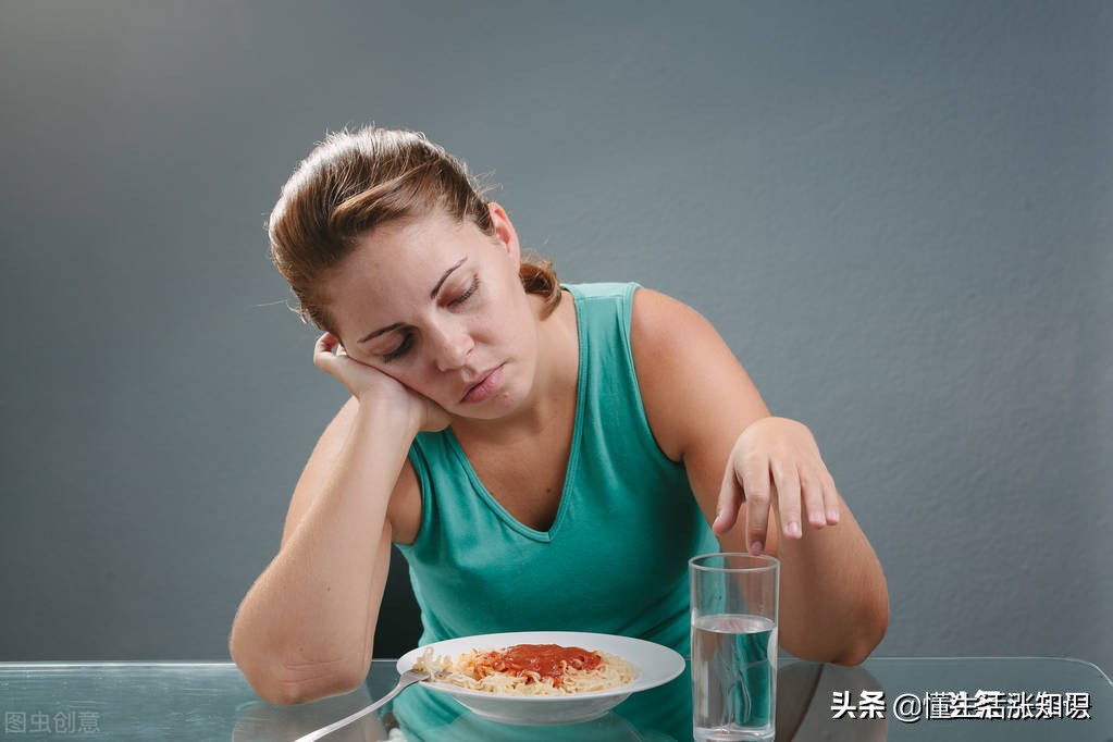 Kitchen fumes are very harmful. Those who often cook should pay ...