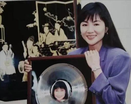 Feng Feifei, who was once comparable to Teresa Teng, retired from ...