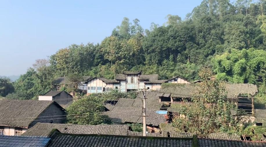 The century-old street in Wusheng, Sichuan has a long history and rich ...