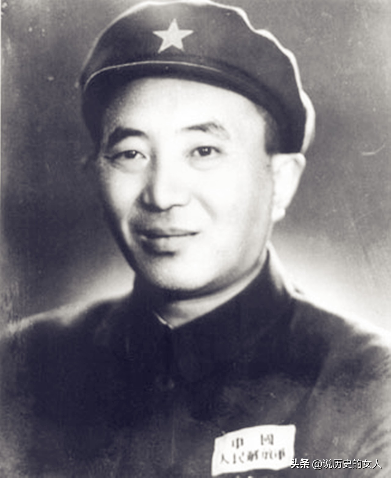 She used to be a university flower in Jinling University. She married ...