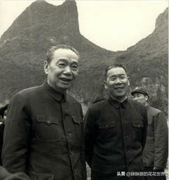 Former Foreign Minister Ji Pengfei "Old Cadre" calligraphy, pen ink is ...