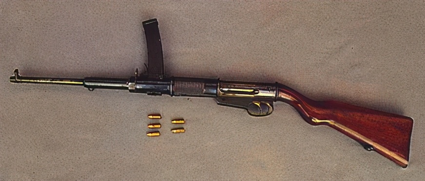 A submachine gun modified with light machine guns, the cold door, the ...