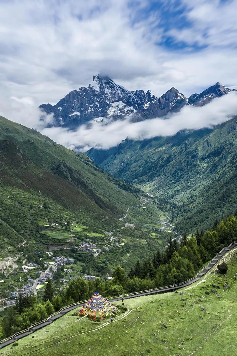 In September, to Siguniang Mountain to realize "the first snow mountain ...