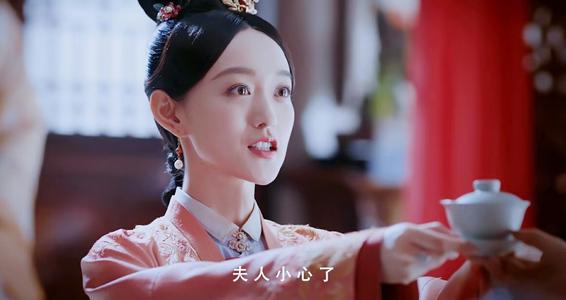 He Hongshan, 34, is known as "Little Zhou Xun". Can you hate her "bad ...